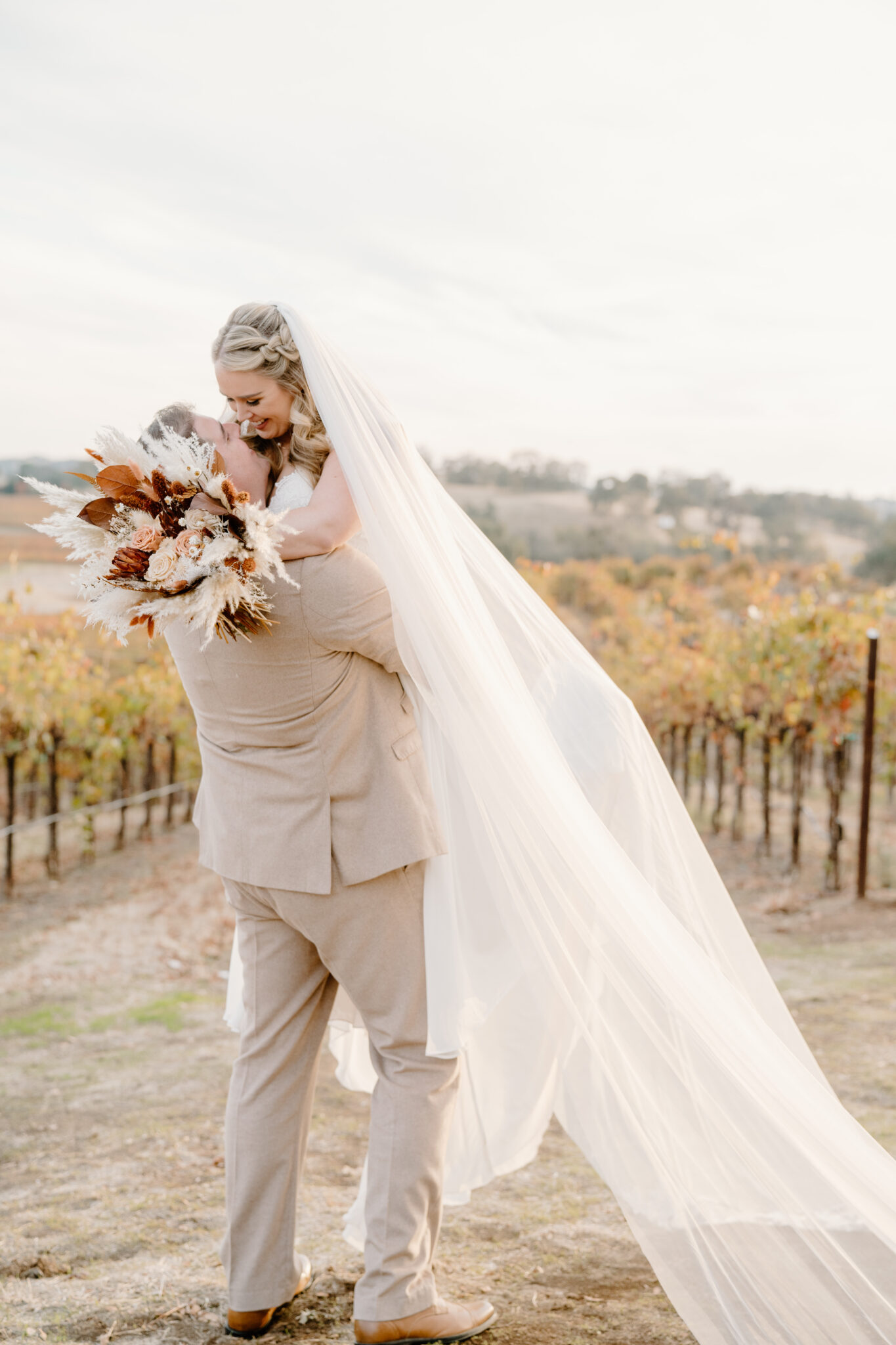 A Sample Modern Wedding Day Timeline - An Exciting Day