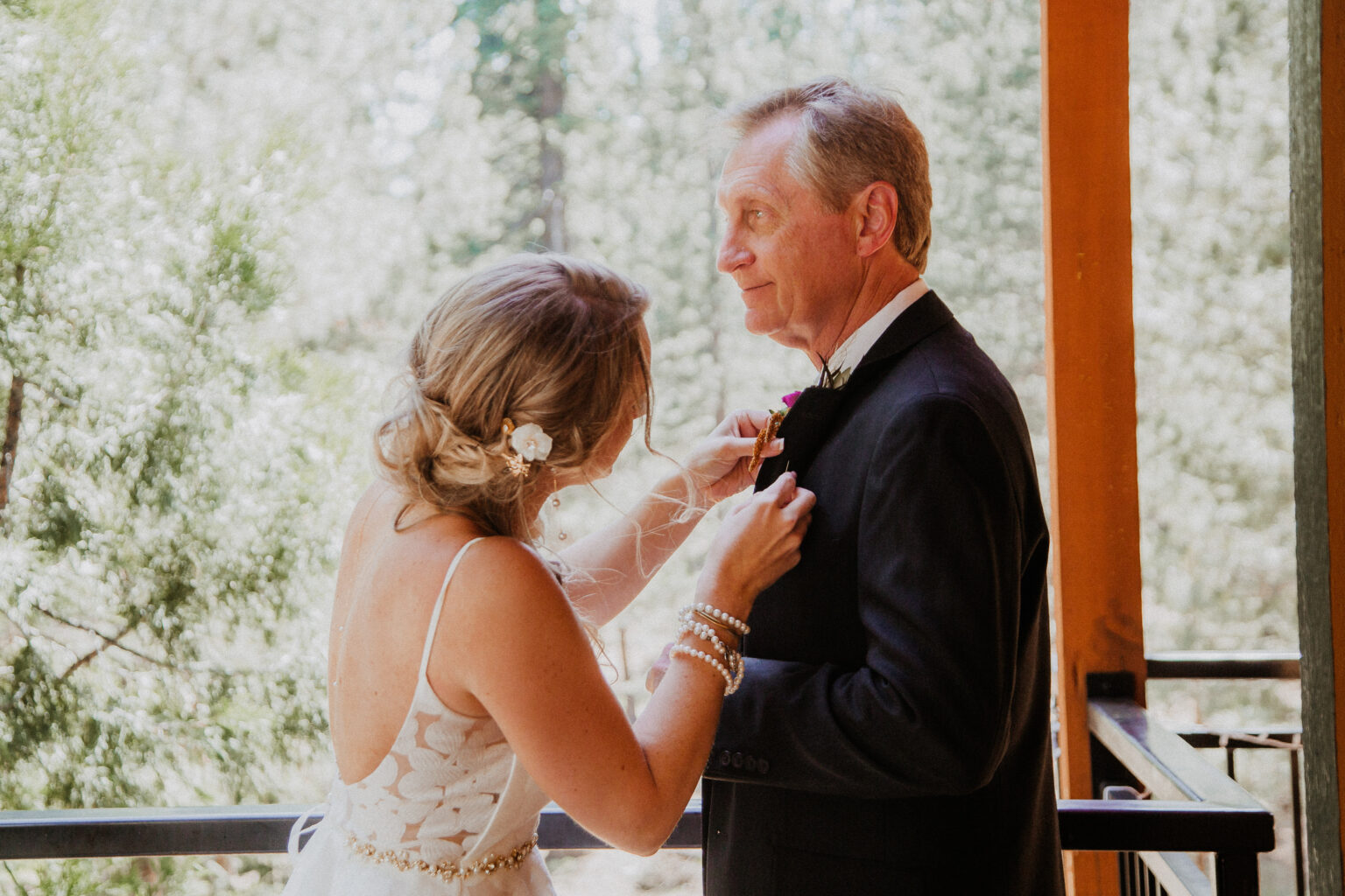 A Sample Traditional Wedding Day Timeline - An Exciting Day