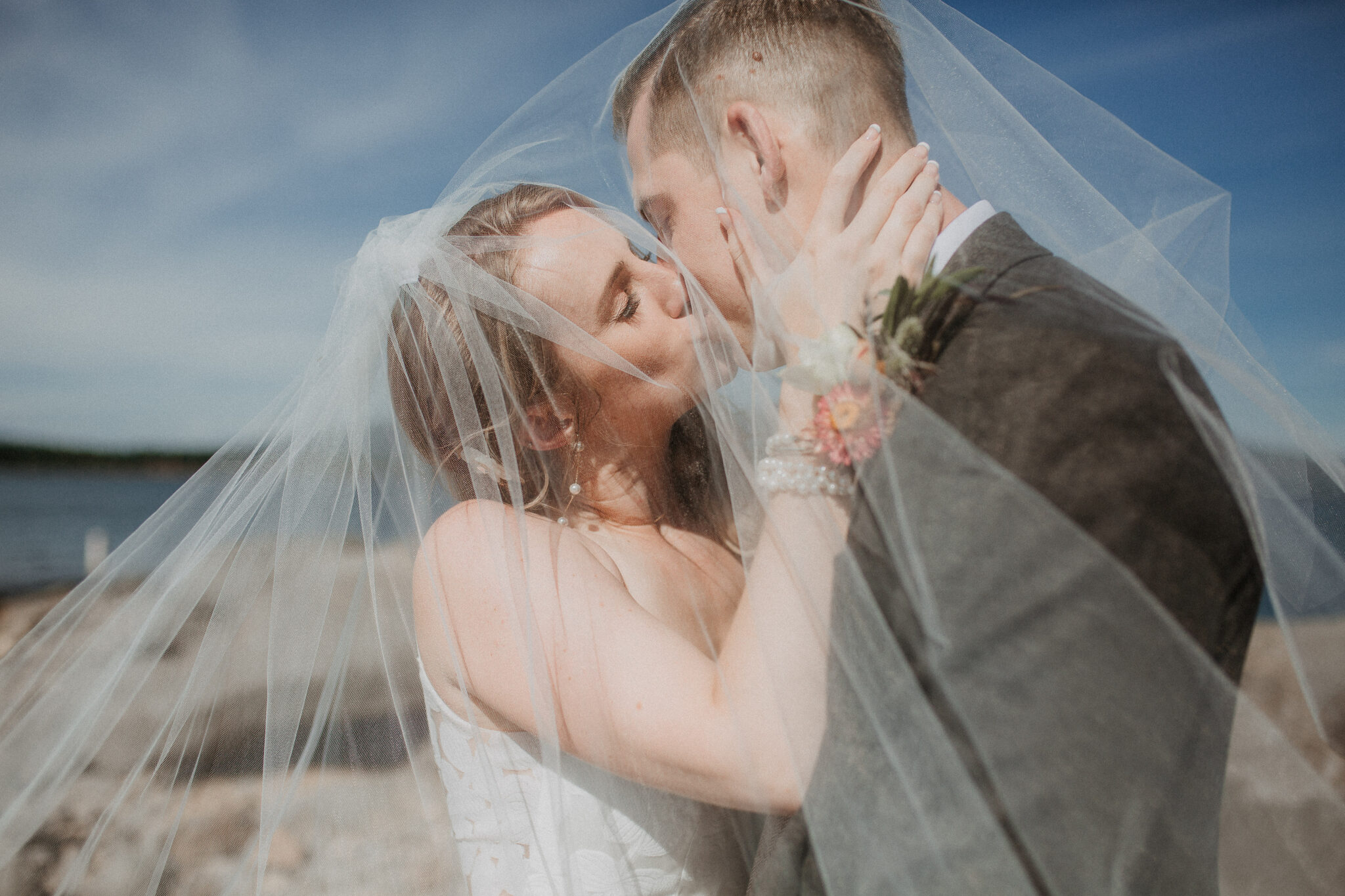 A Sample Modern Wedding Day Timeline - An Exciting Day